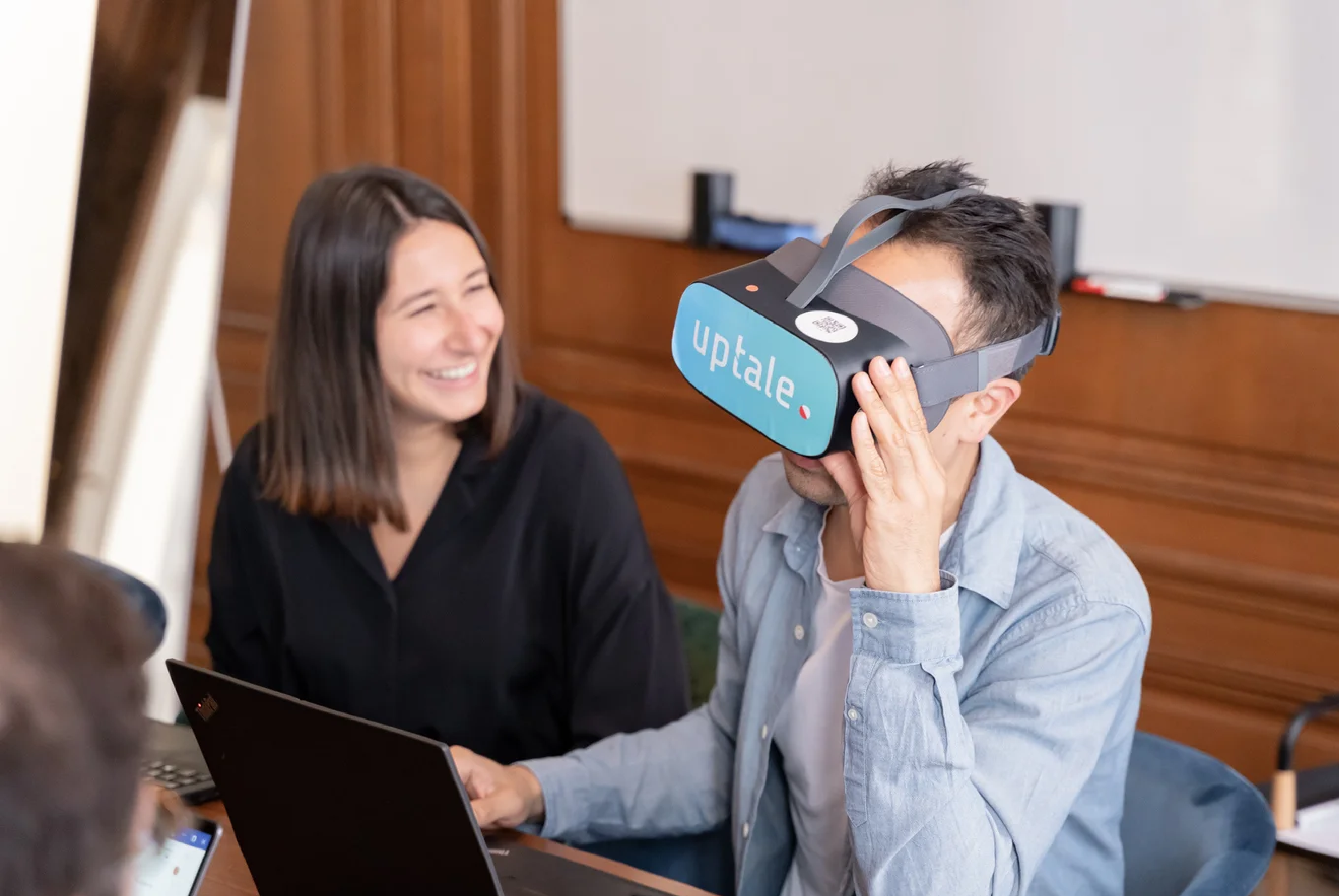 Immersive Learning Solutions for Education - Get in touch with us - Uptale
